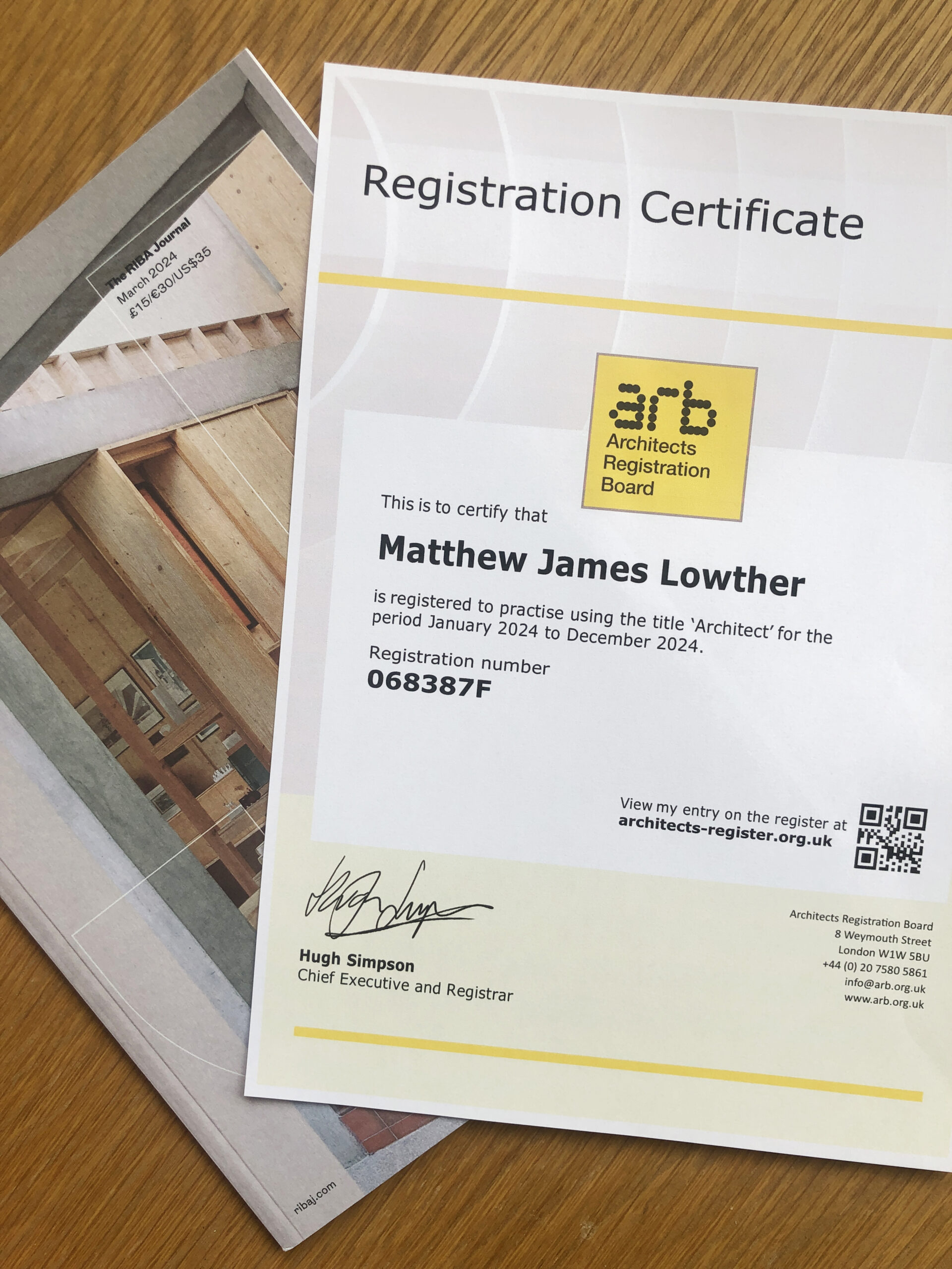 What does an architect do?